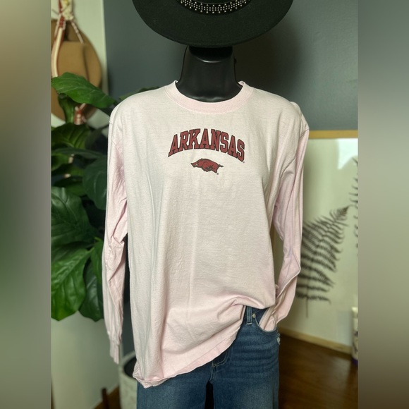 Gildan | Shirts | Vintage University Of Arkansas Razorback Long Sleeve ...